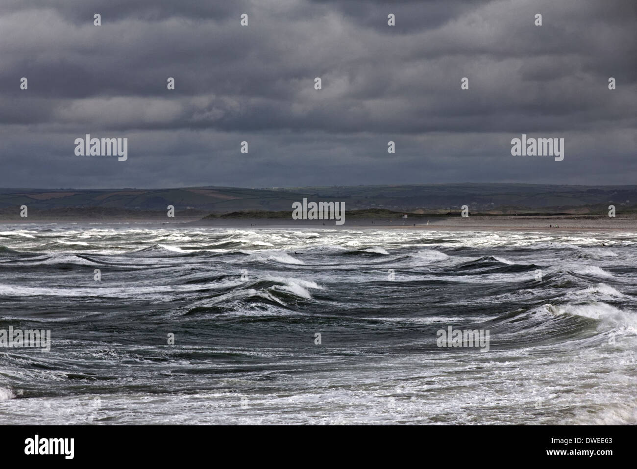 Rough sea waves devon hi-res stock photography and images - Alamy