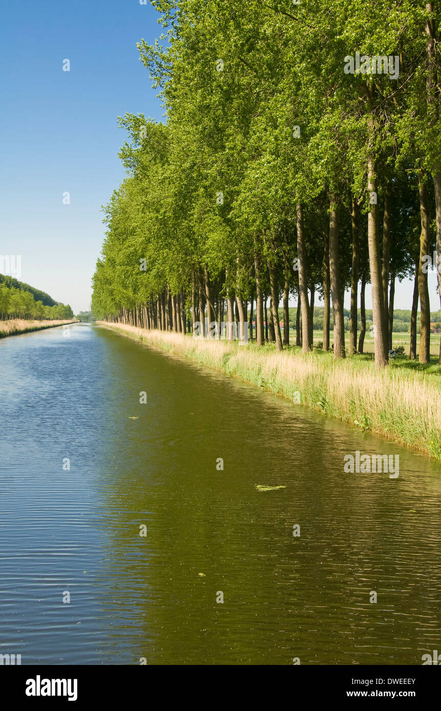 Canal at damme hi-res stock photography and images - Alamy