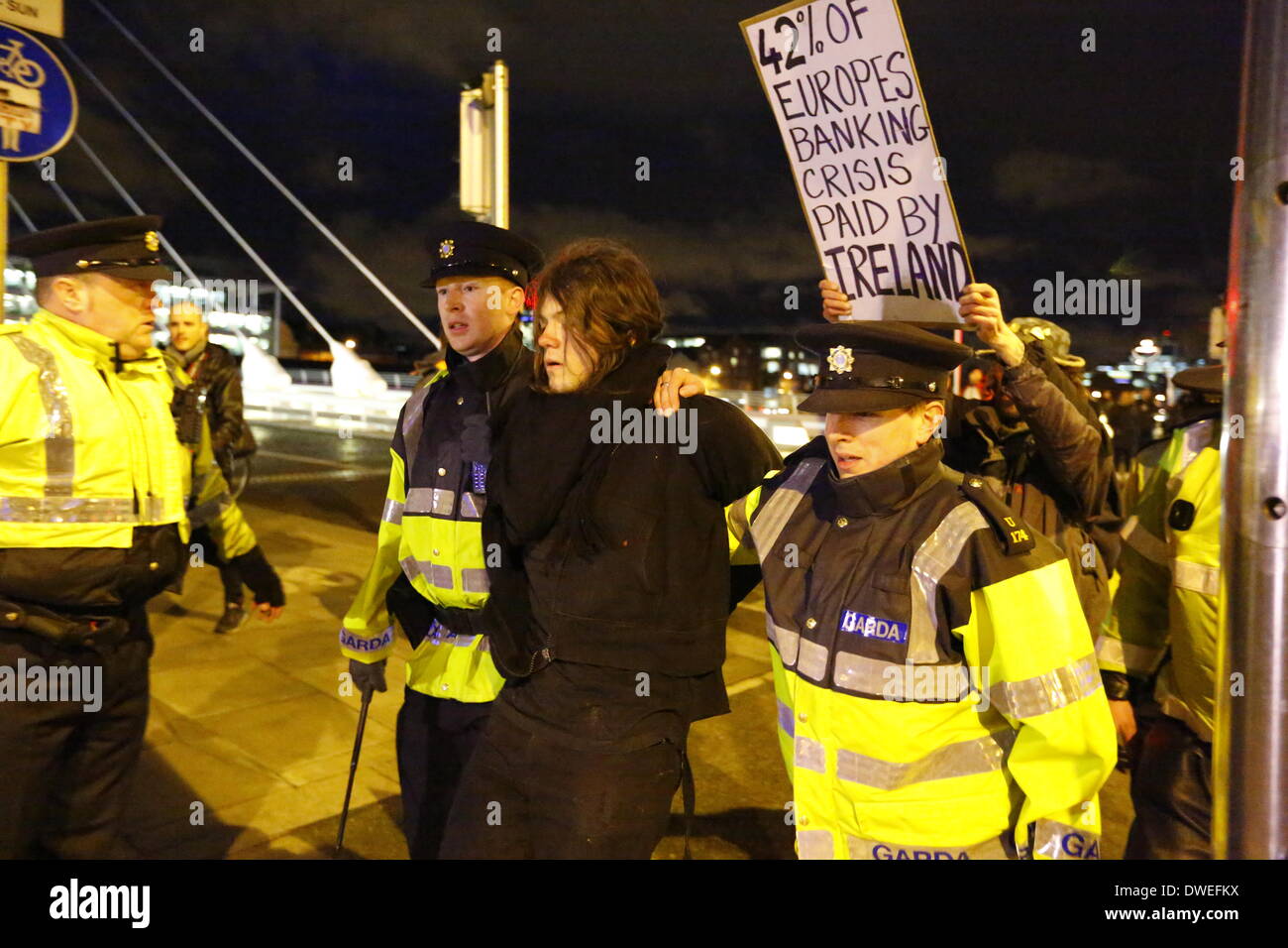 Dublin, Ireland. 6th March 2014. Garda officers (Irish police) pull ...