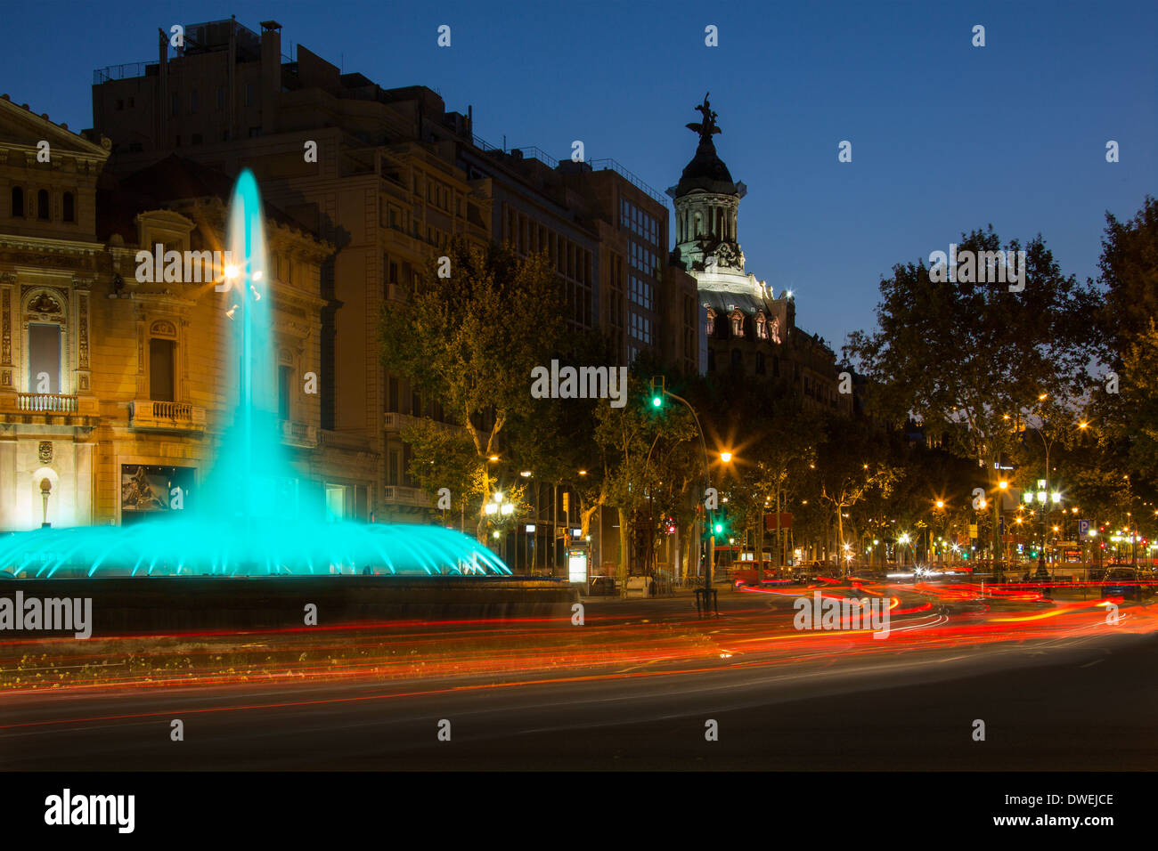 Barcelona traffic lights hi-res stock photography and images - Alamy