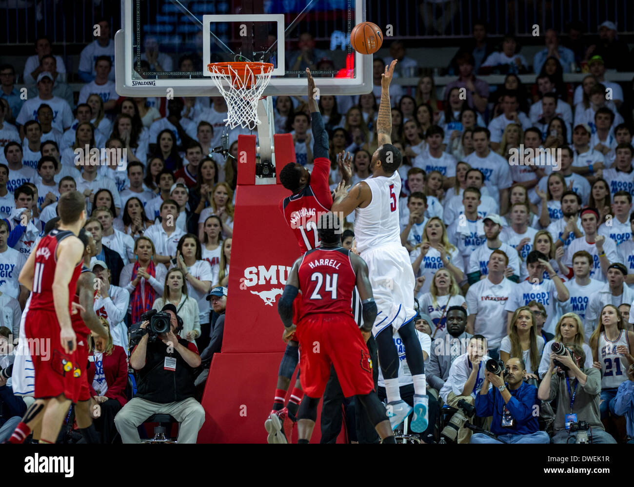 Mangok mathiang hi-res stock photography and images - Alamy