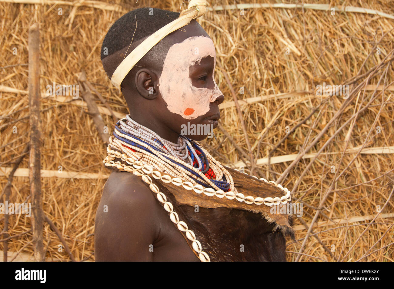 Karo woman hi-res stock photography and images - Alamy