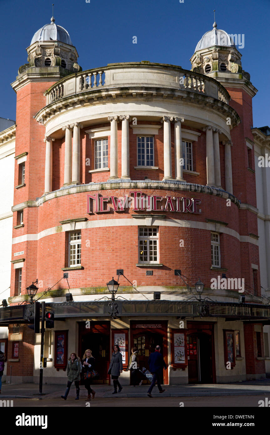 New theatre cardiff hi-res stock photography and images - Alamy
