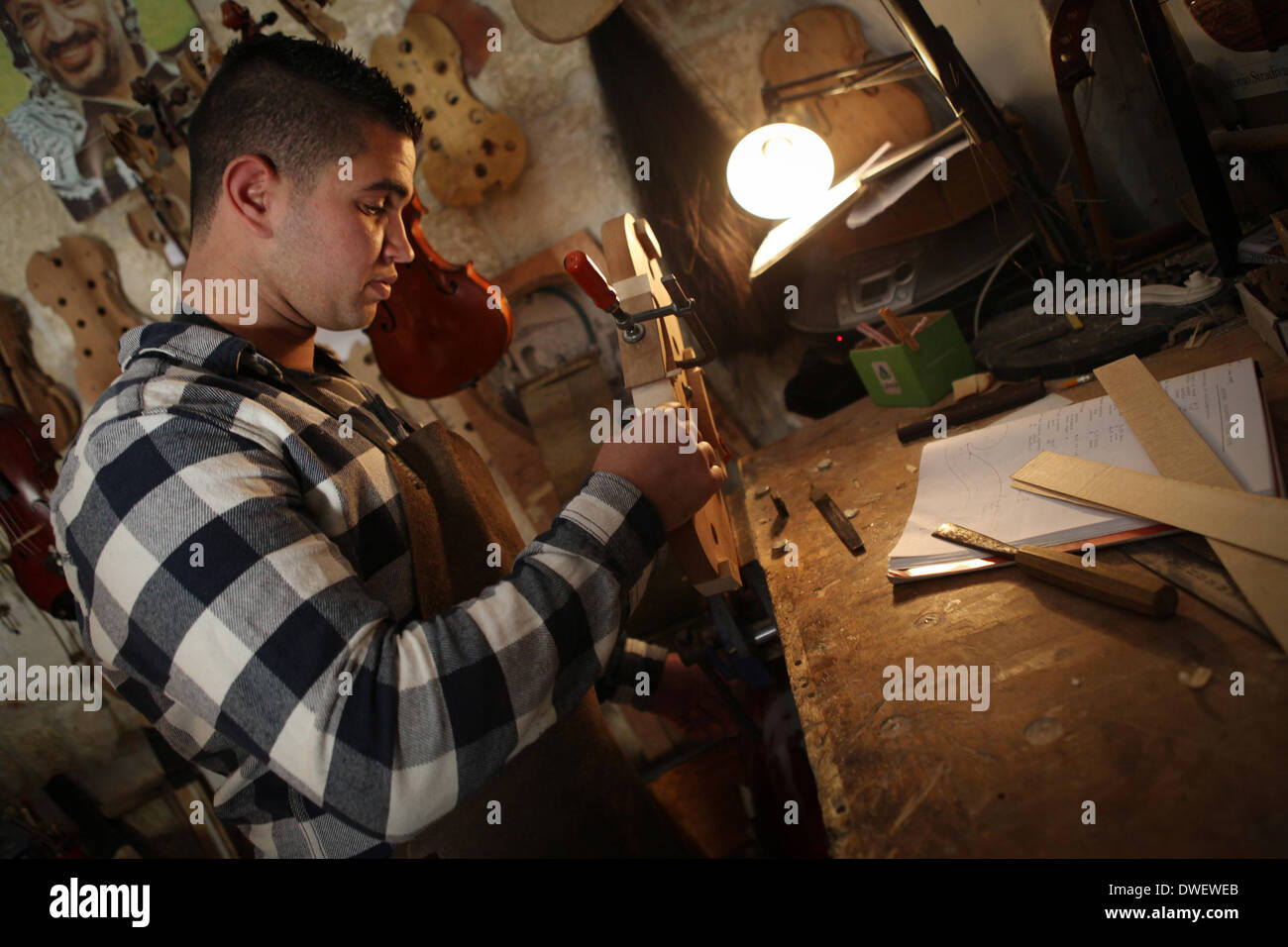 Ramallah, Palestinian Territories. 7th Mar, 2014. Musical instrument ...