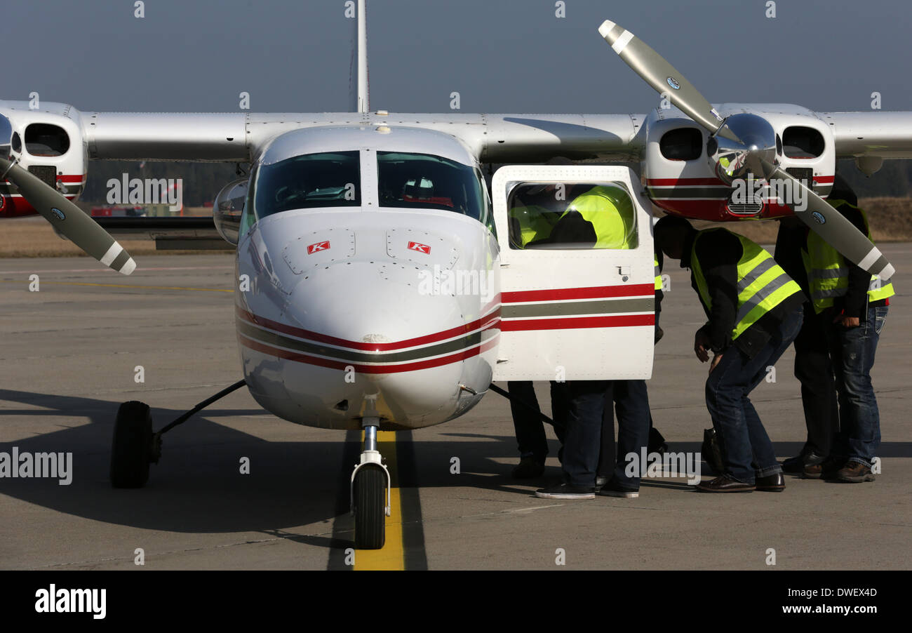 The twin-engine Partenavia P68c aircraft with a stabilized high ...