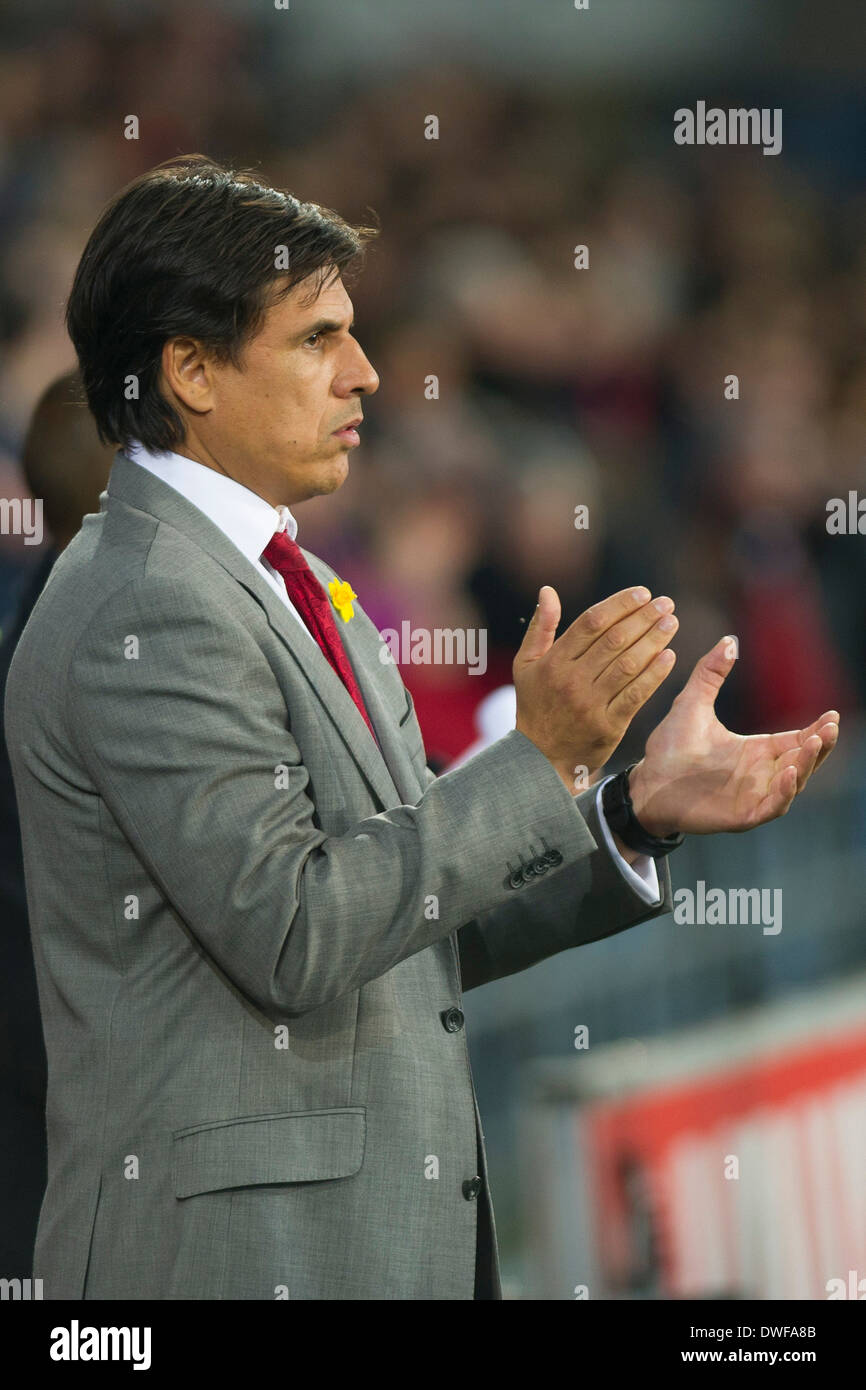 Wales football manger Chris Coleman Stock Photo - Alamy