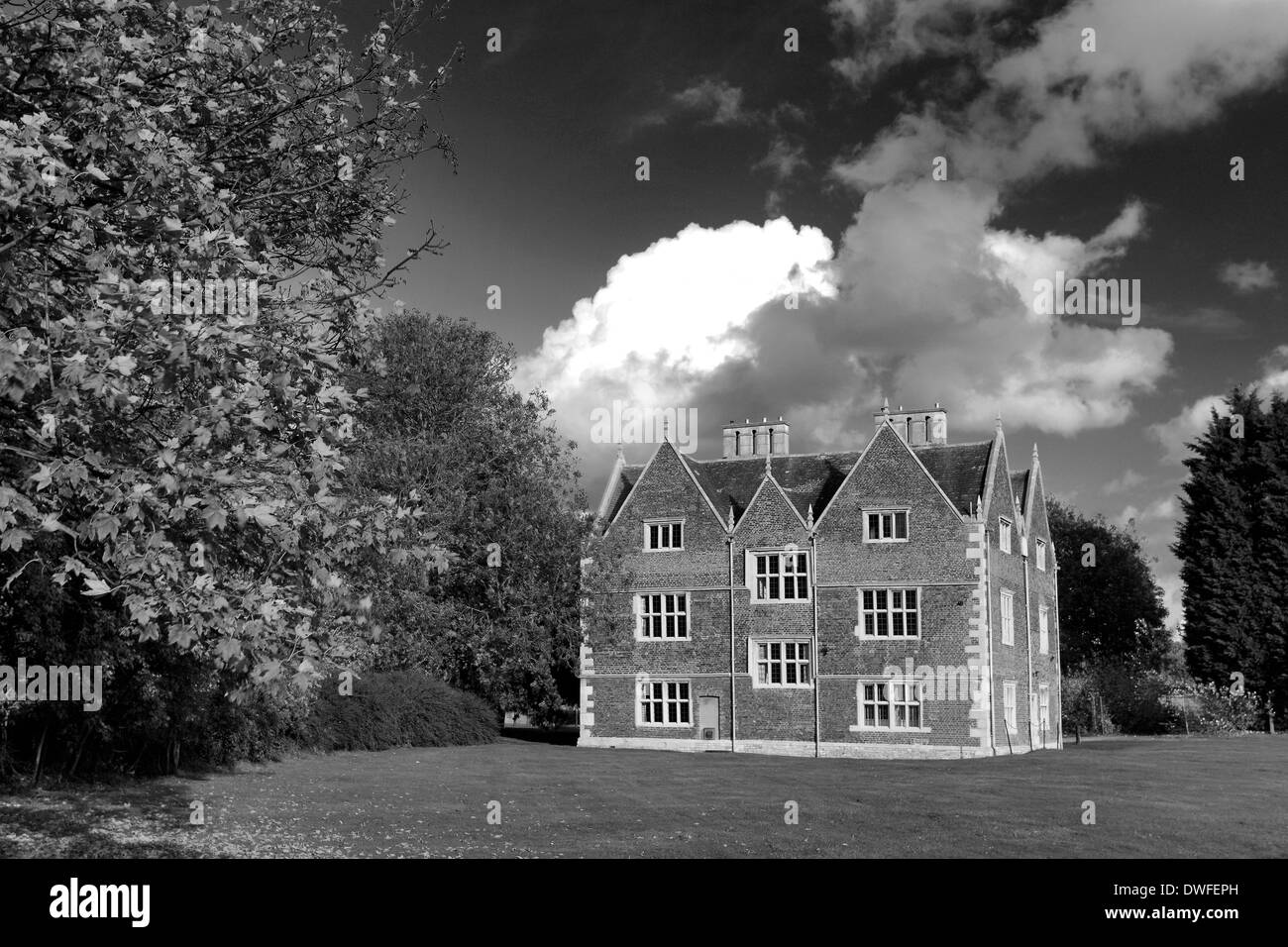 Lincolnshire halls Black and White Stock Photos & Images - Alamy