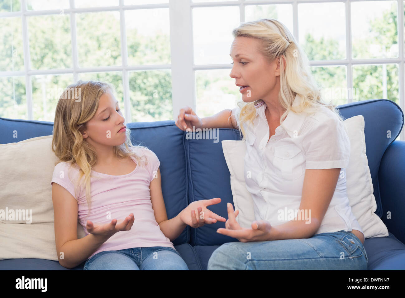 Angry mother adult daughter talking hi-res stock photography and images ...
