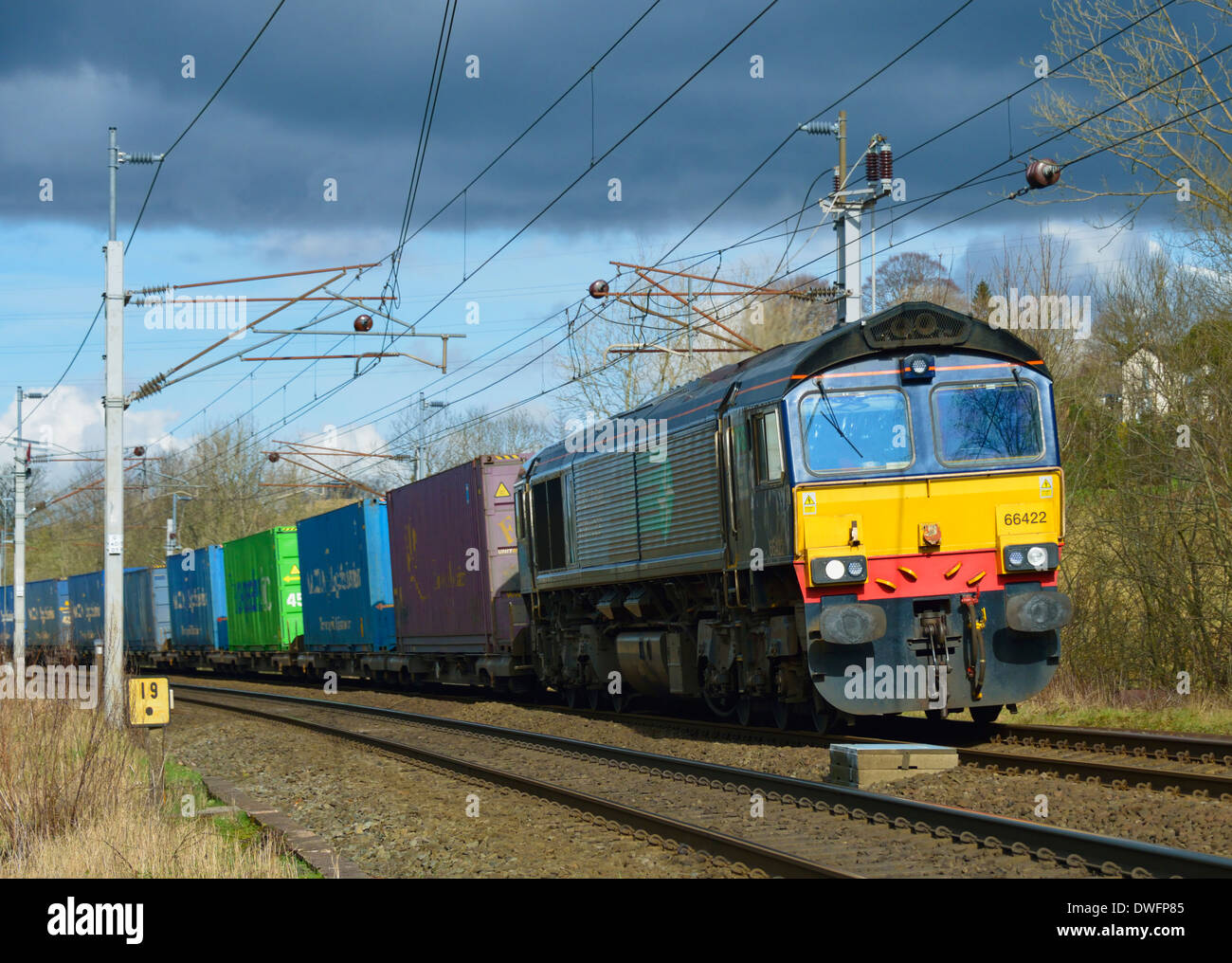 Direct Rail Services Class 66 freight locomotive on West Coast Main ...