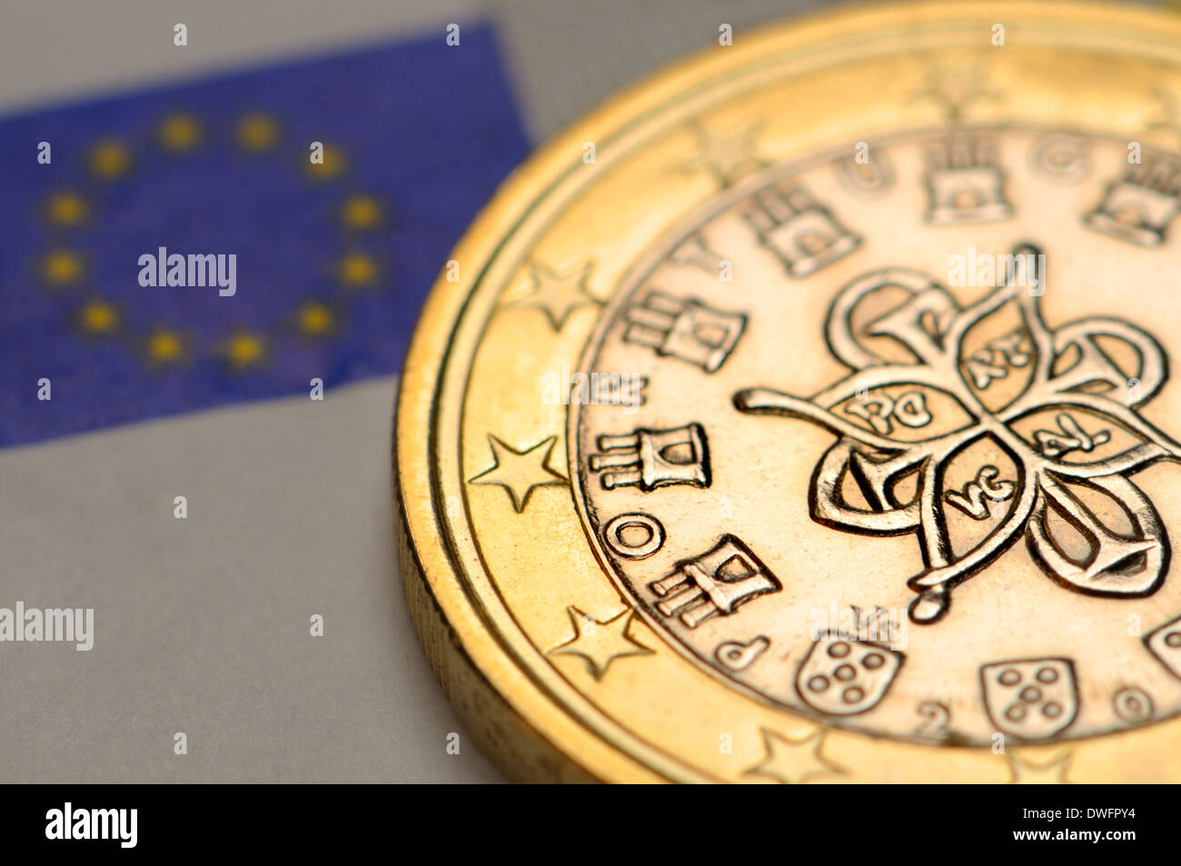 Portugal currency note hi-res stock photography and images - Alamy