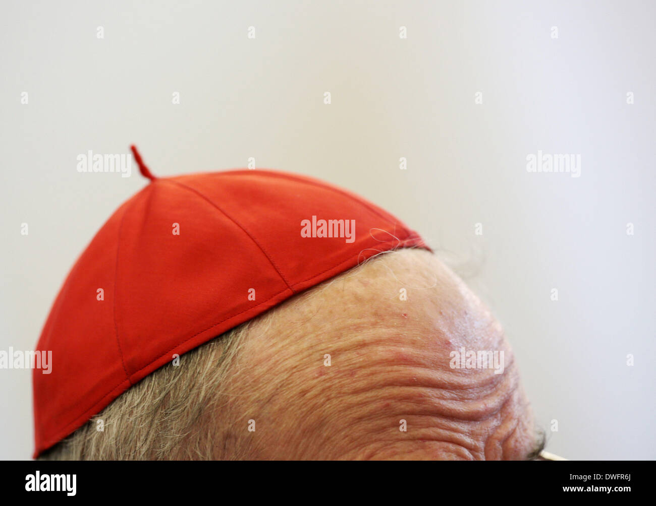 Cologne, Germany. 07th Mar, 2014. The zucchetto of Archbishop emeritus ...