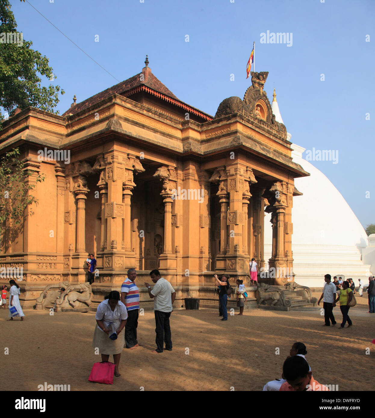 Kelaniya temple hi-res stock photography and images - Alamy
