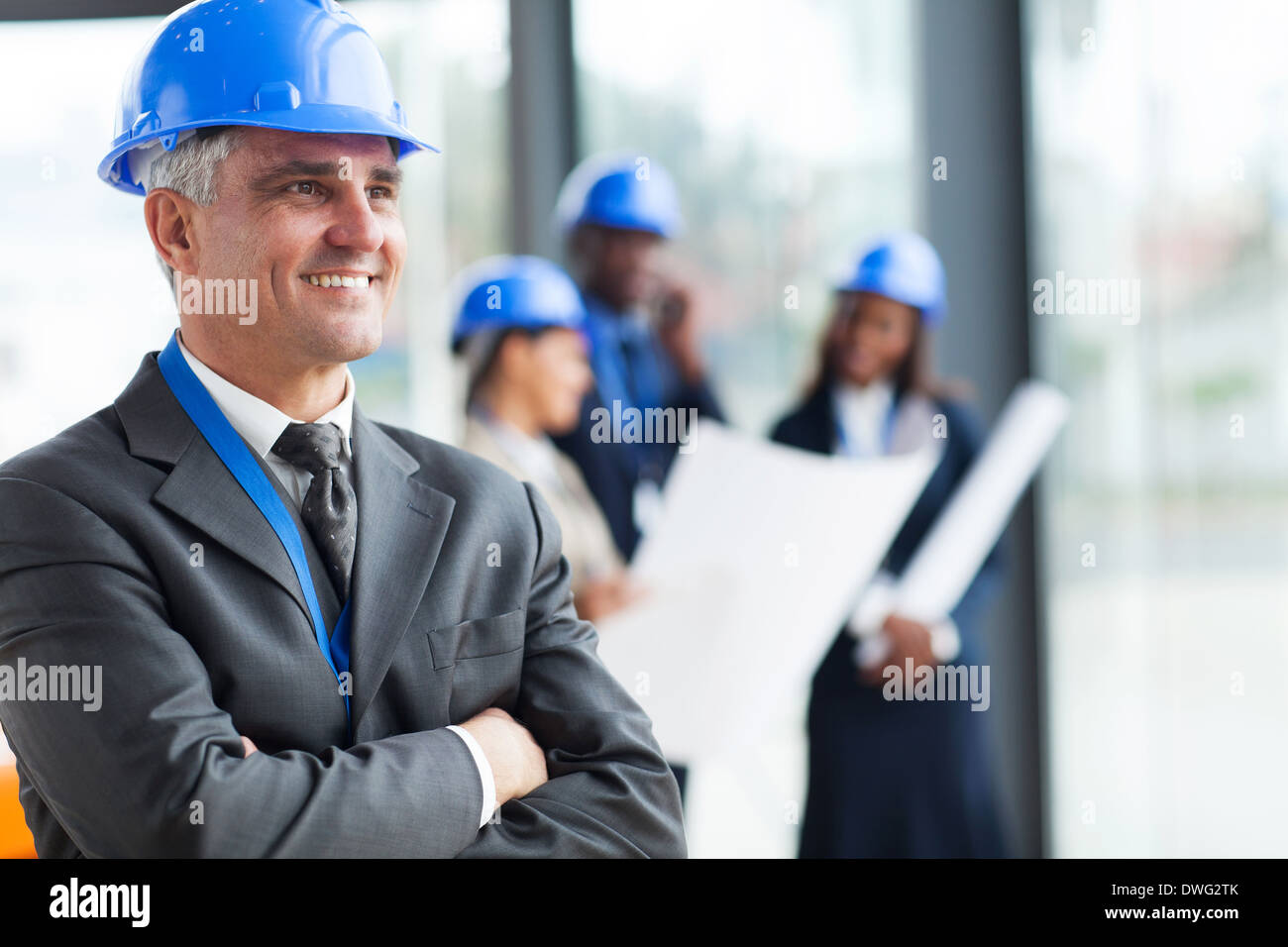 Middle aged workers hi-res stock photography and images - Alamy