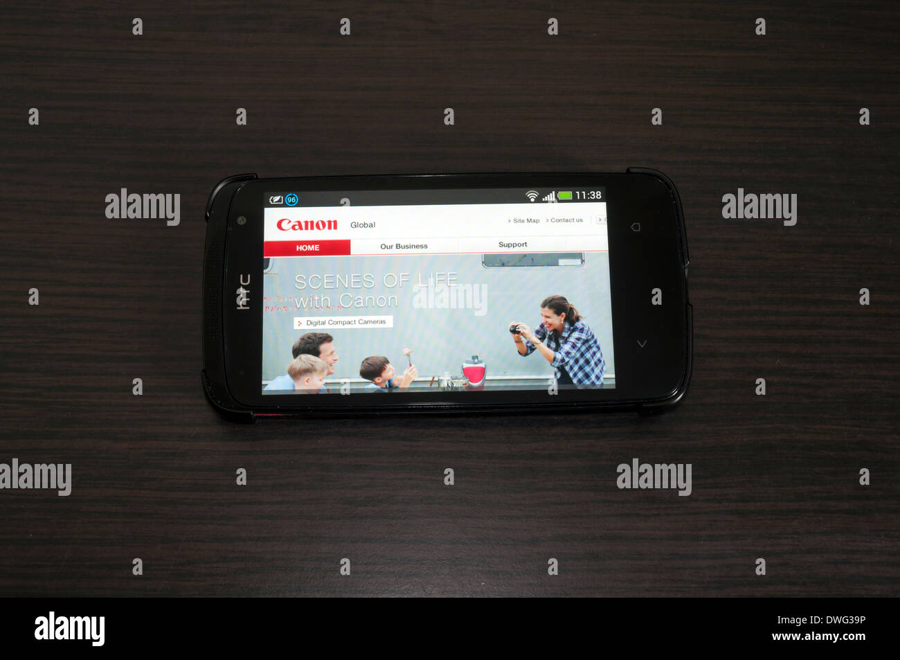 Lading page on the screen of a smartphone Stock Photo - Alamy