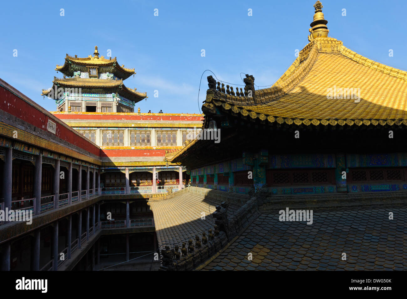 Inside potala palace hi-res stock photography and images - Alamy