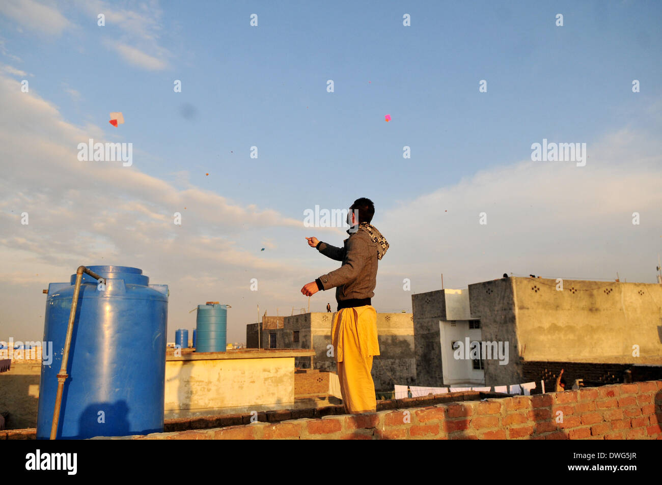 Pakistan rawalpindi kite hi-res stock photography and images - Alamy