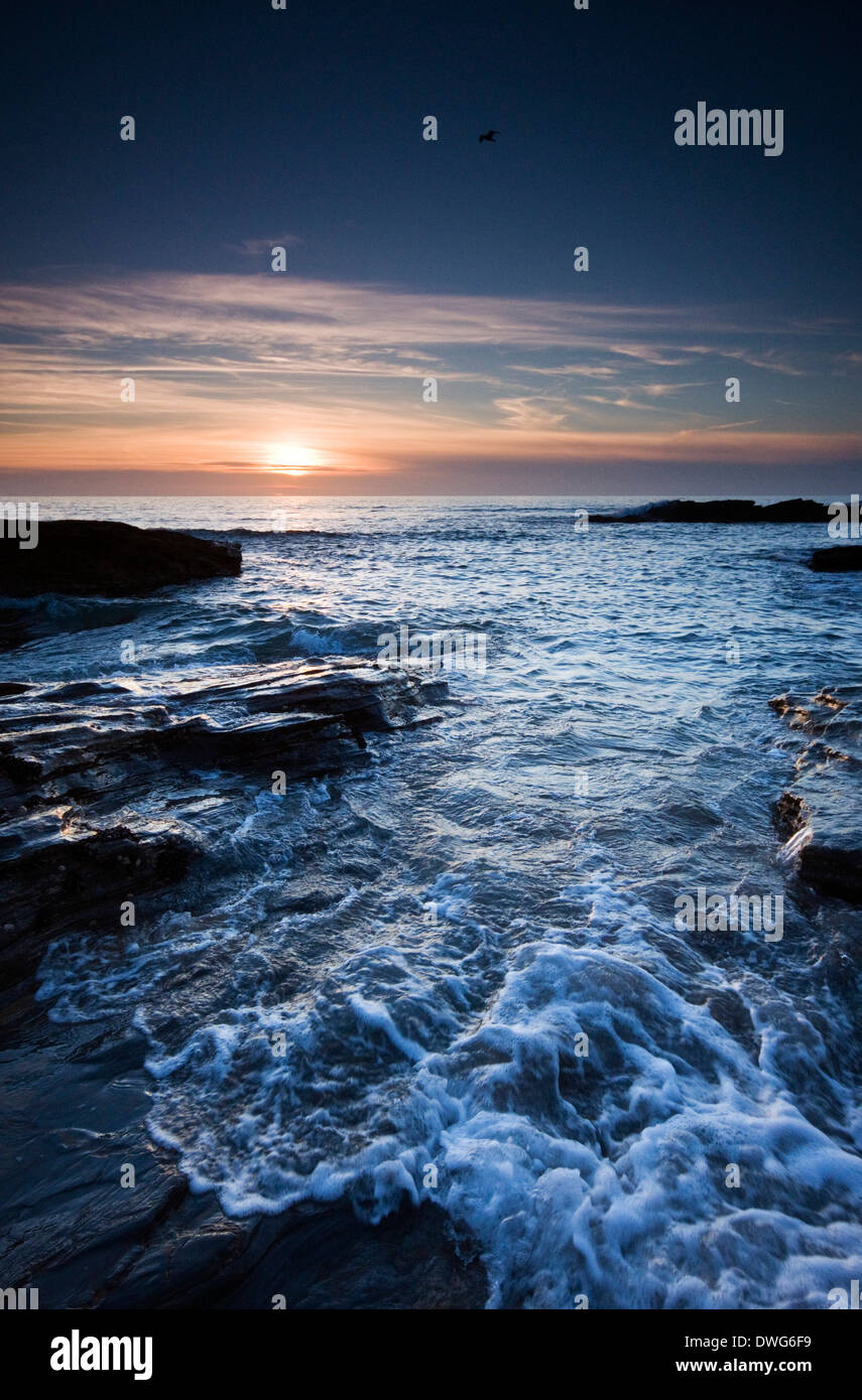 Colorful sunset ocean coast hi-res stock photography and images - Alamy