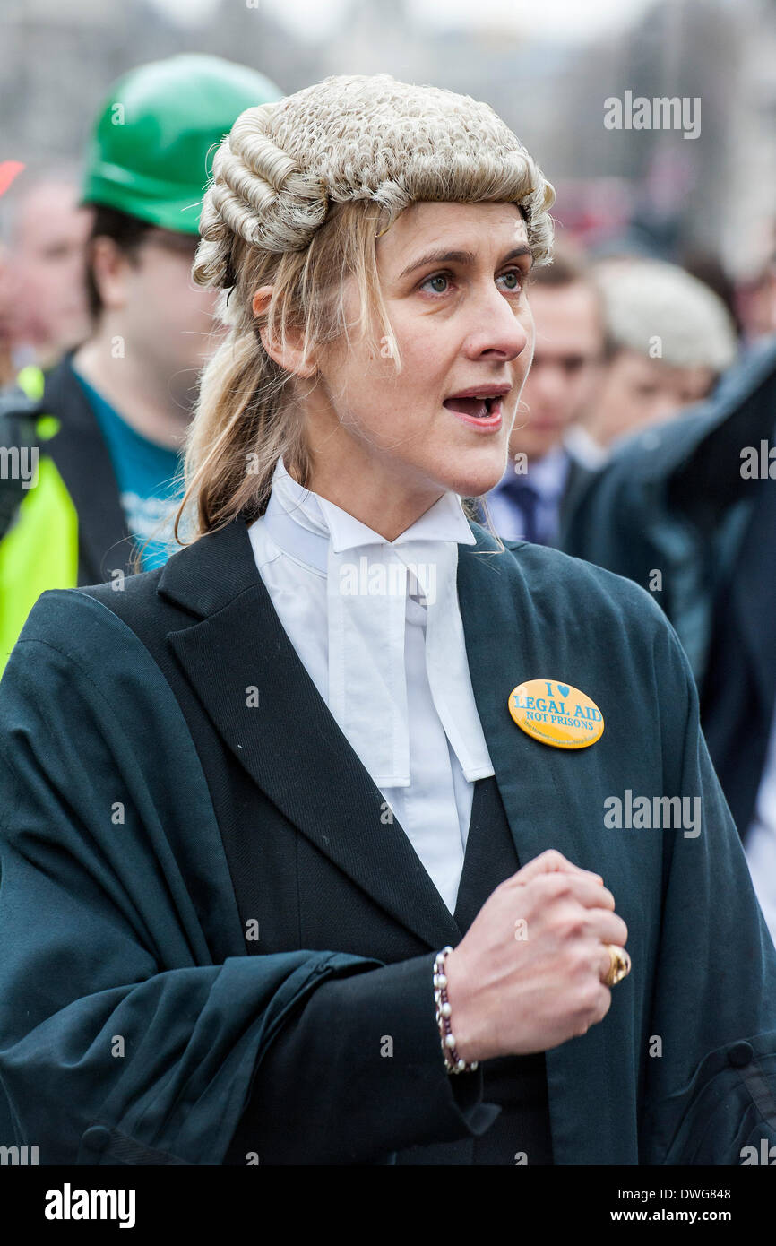 Female barrister in a wig hi-res stock photography and images - Alamy