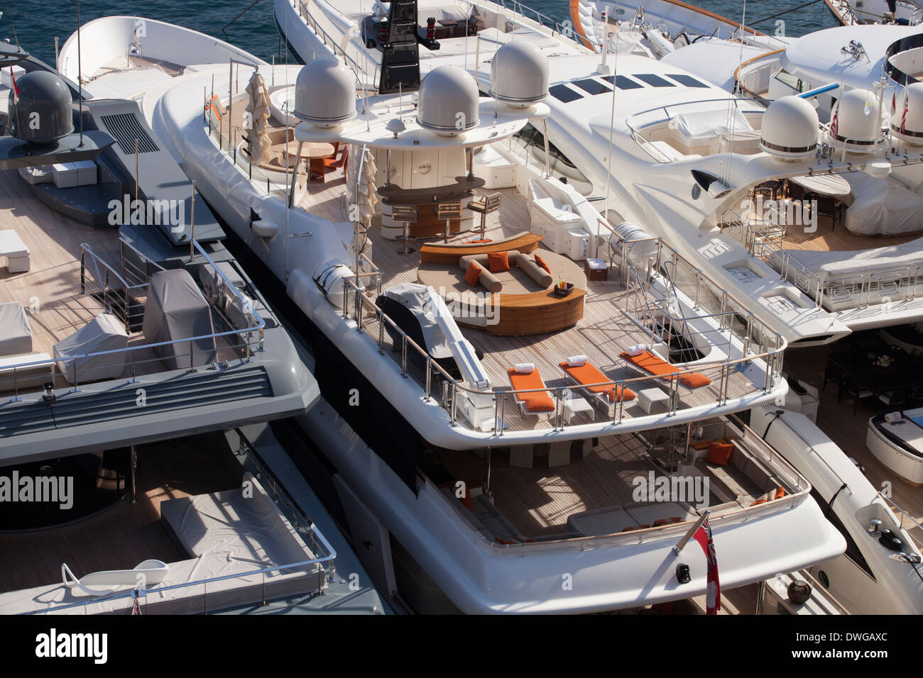 the back of super yachts in monaco Stock Photo - Alamy
