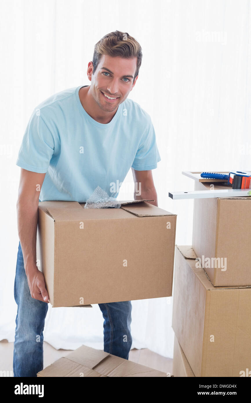 Cardboard boxes hi-res stock photography and images - Alamy