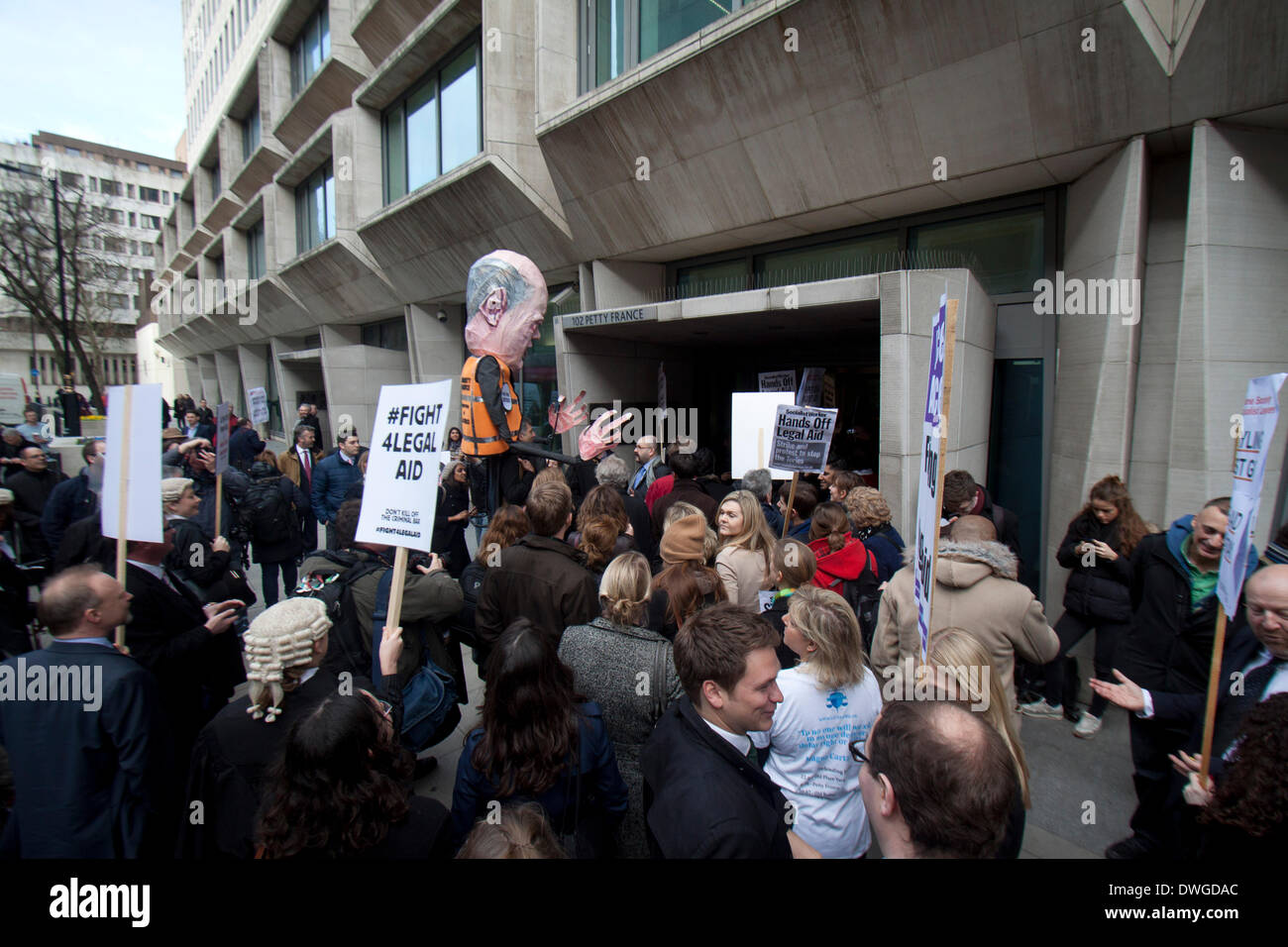 Deliver justice hi-res stock photography and images - Alamy