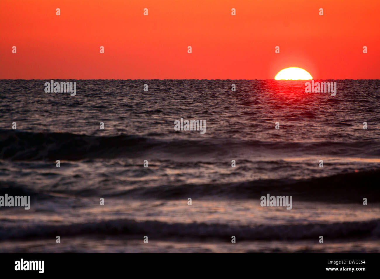 Sun mediterranean hi-res stock photography and images - Alamy
