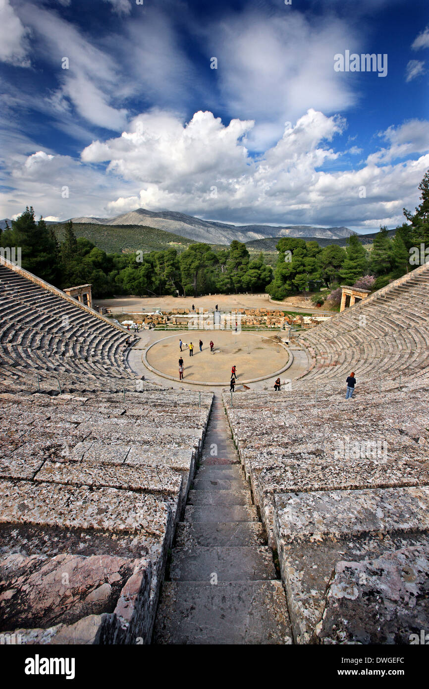 Epidaurus ancient theatre hi-res stock photography and images - Alamy