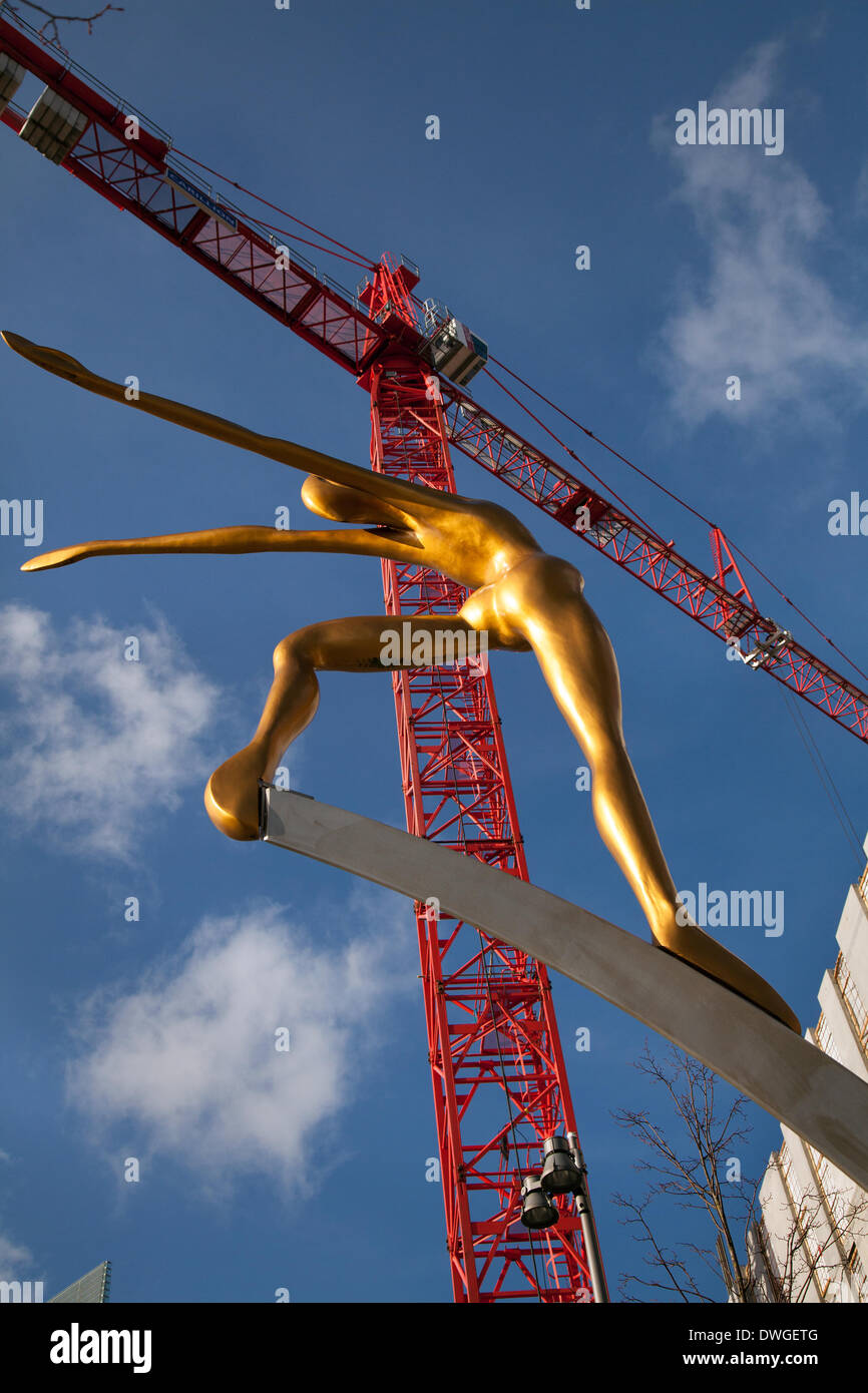 Acrobatic sculptures hi-res stock photography and images - Alamy