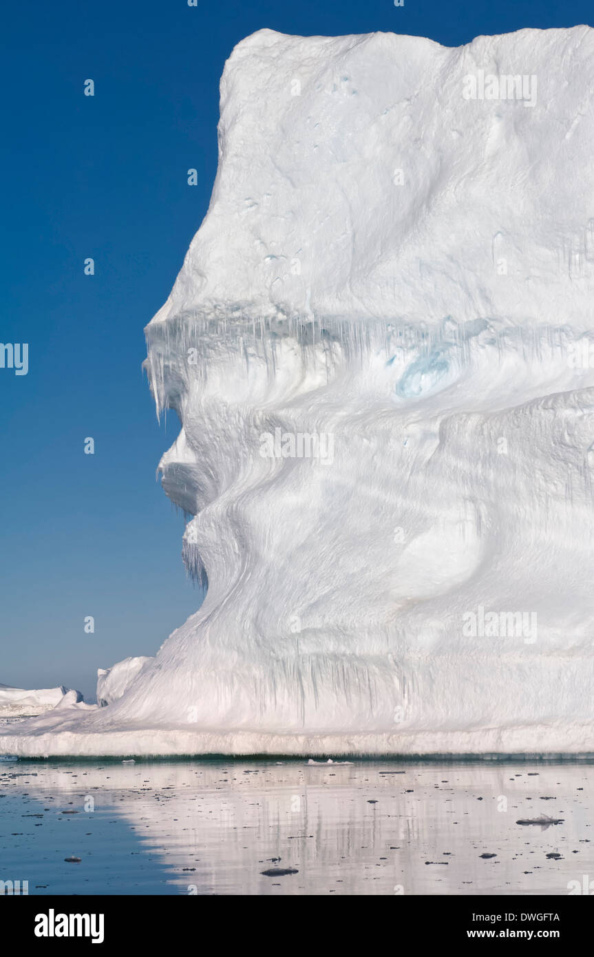 Iceberg size hi-res stock photography and images - Alamy