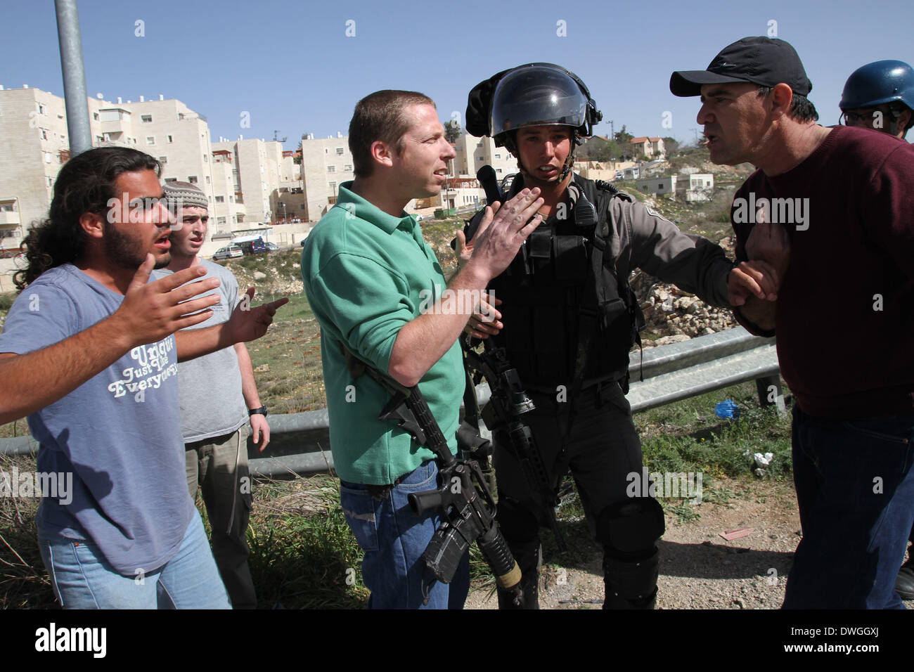 Palestinian photojournalist hi-res stock photography and images - Alamy