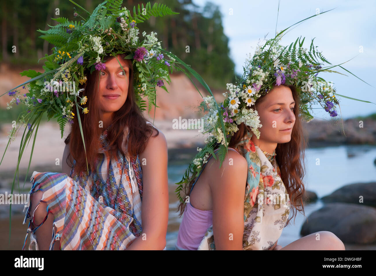 Mids hi-res stock photography and images - Alamy