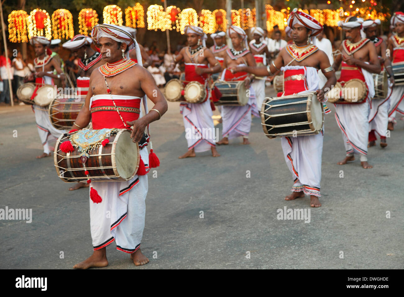 Sri Lanka; Colombo, Navam Perahera, festival, drummers Stock Photo - Alamy