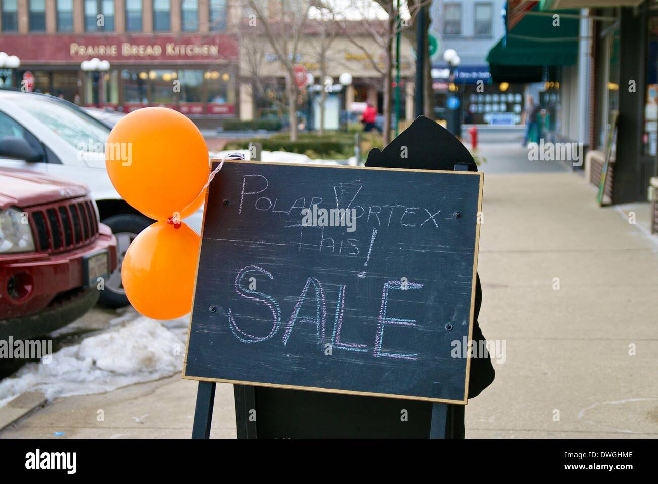 Oak Park, Illinois, USA. 7th March, 2014. A chalkboard sign outside a ...