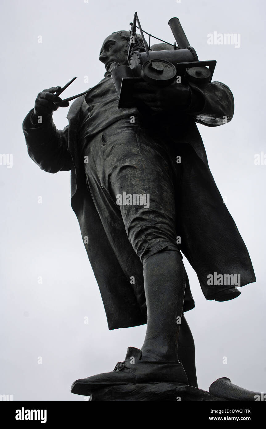 STEAM ENGINE STATUE Stock Photo - Alamy