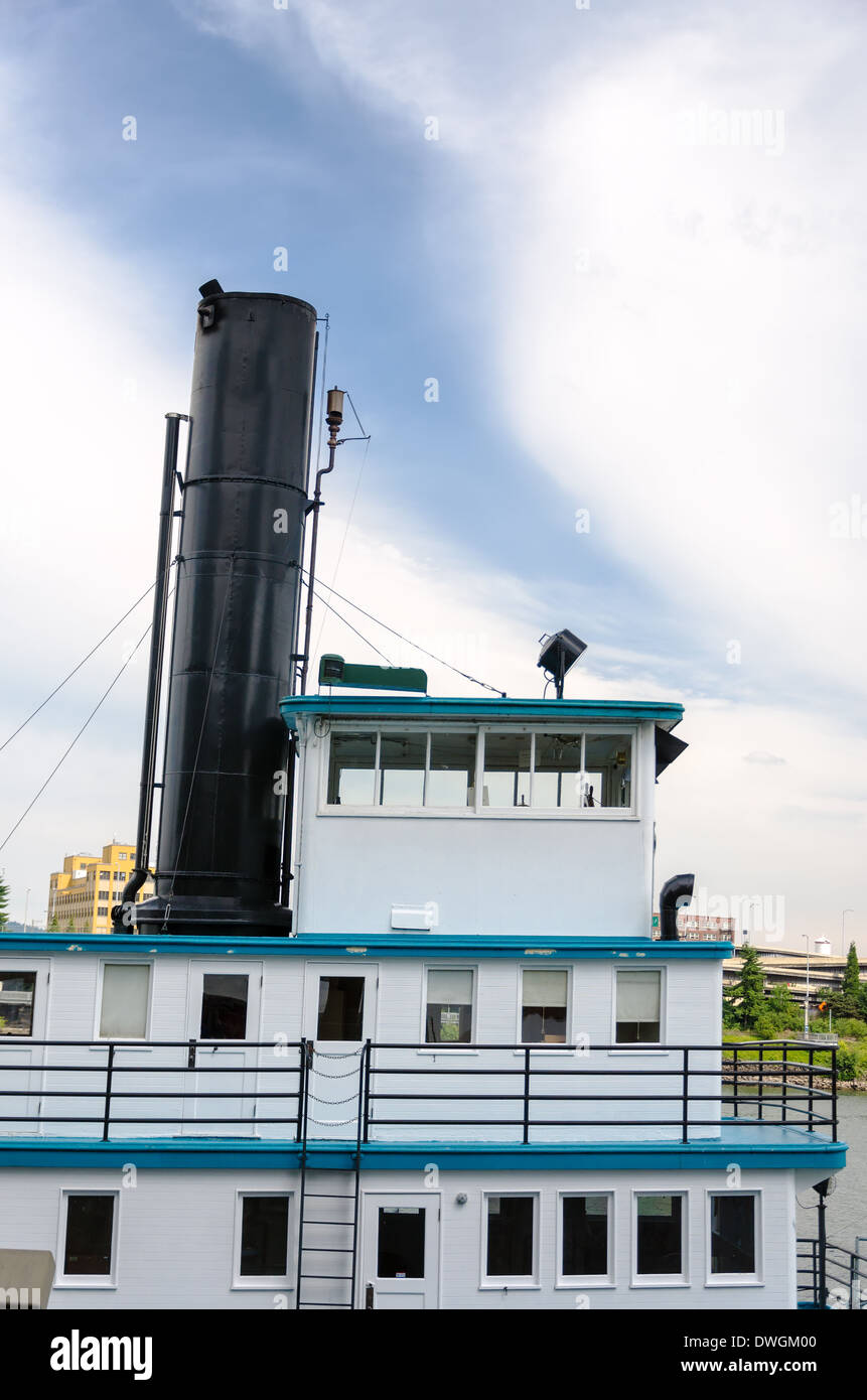 Paddle steamboat hi-res stock photography and images - Alamy