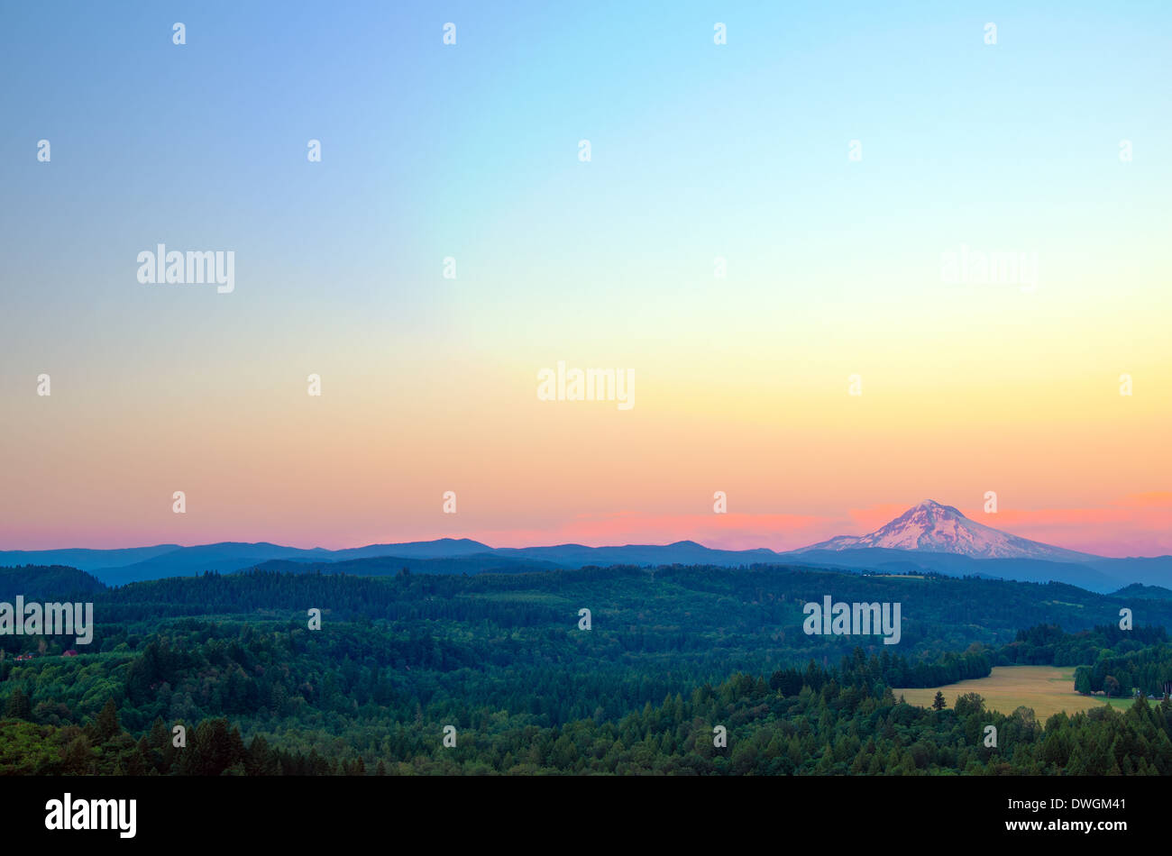 Mt hood sunset hi-res stock photography and images - Alamy