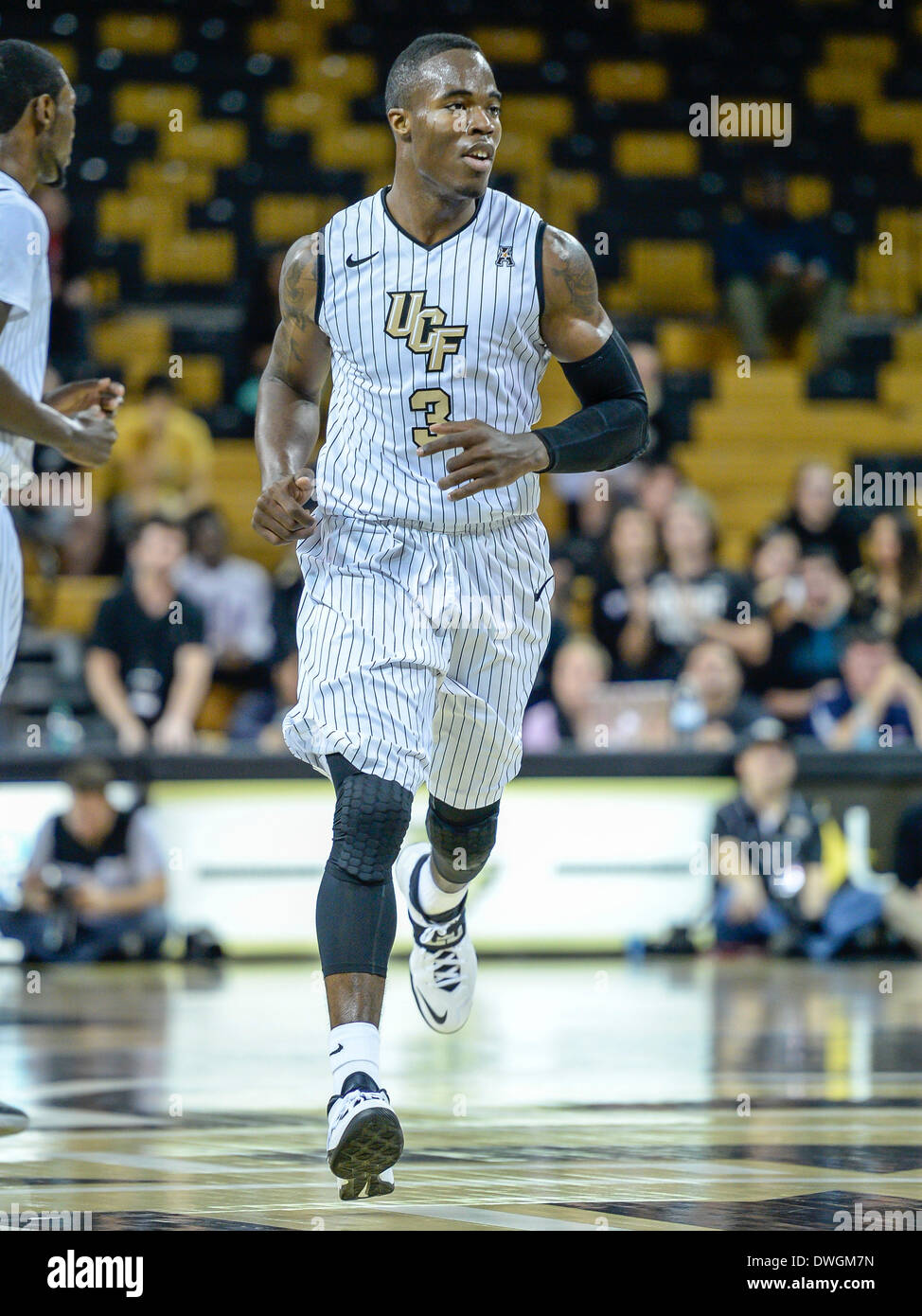 Isaiah sykes hi-res stock photography and images - Alamy