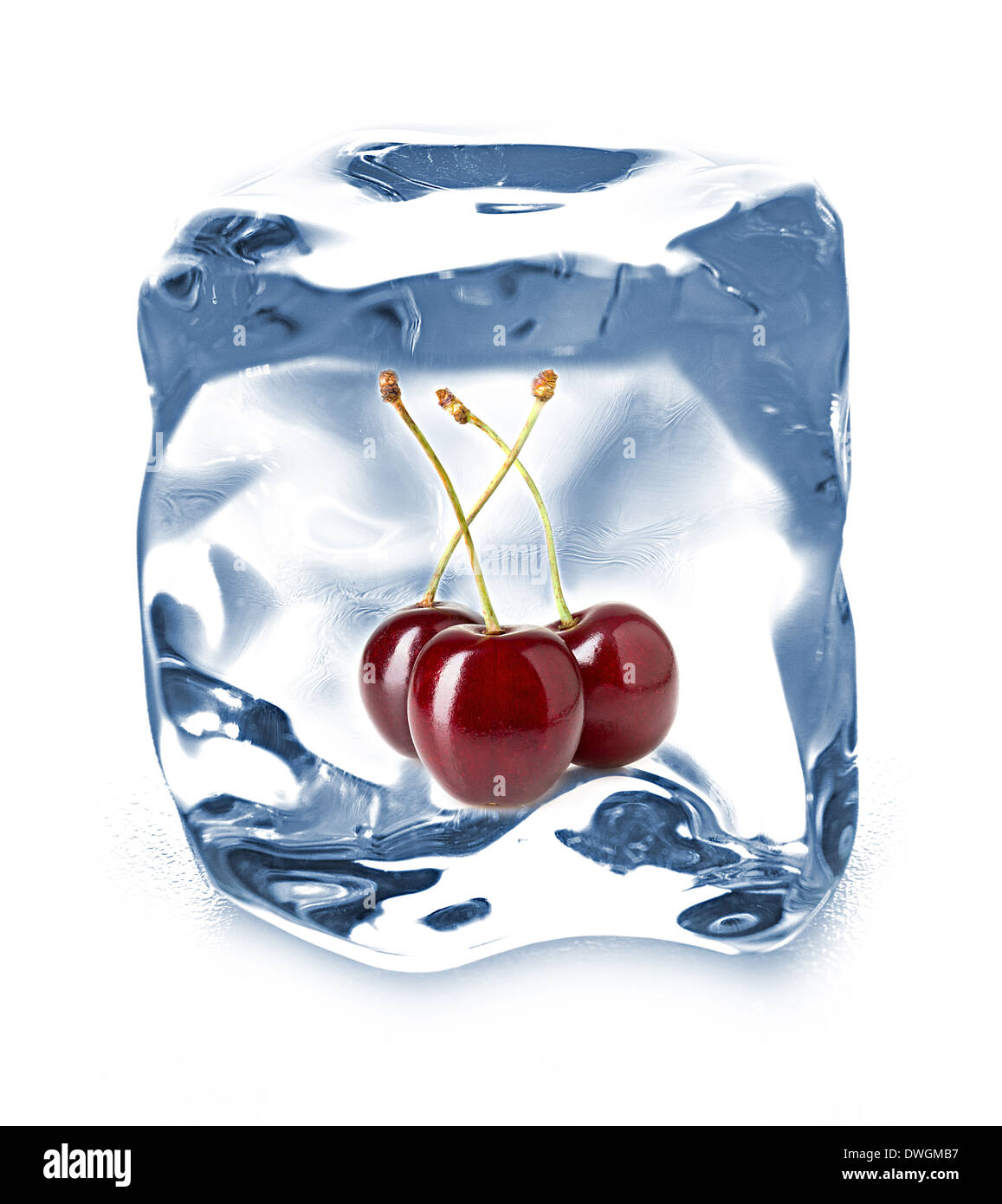 Ice cube hi-res stock photography and images - Alamy