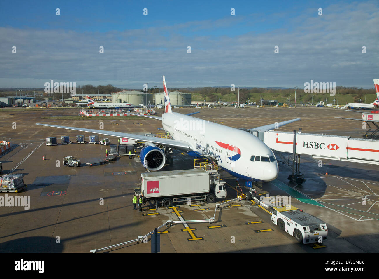 Refueling plane hi-res stock photography and images - Alamy