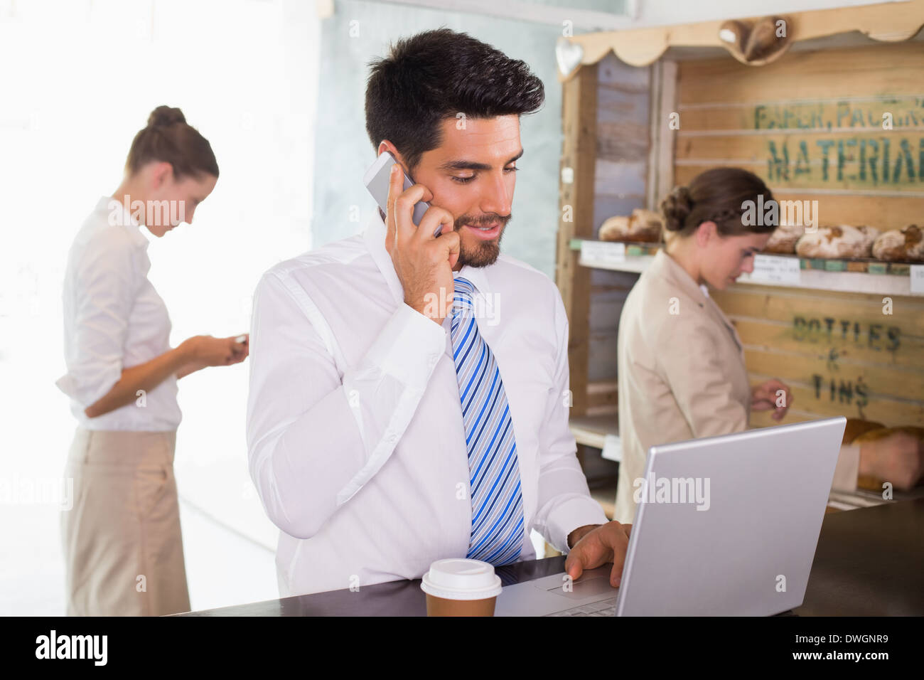 Mobile phone laptop office hi-res stock photography and images - Alamy