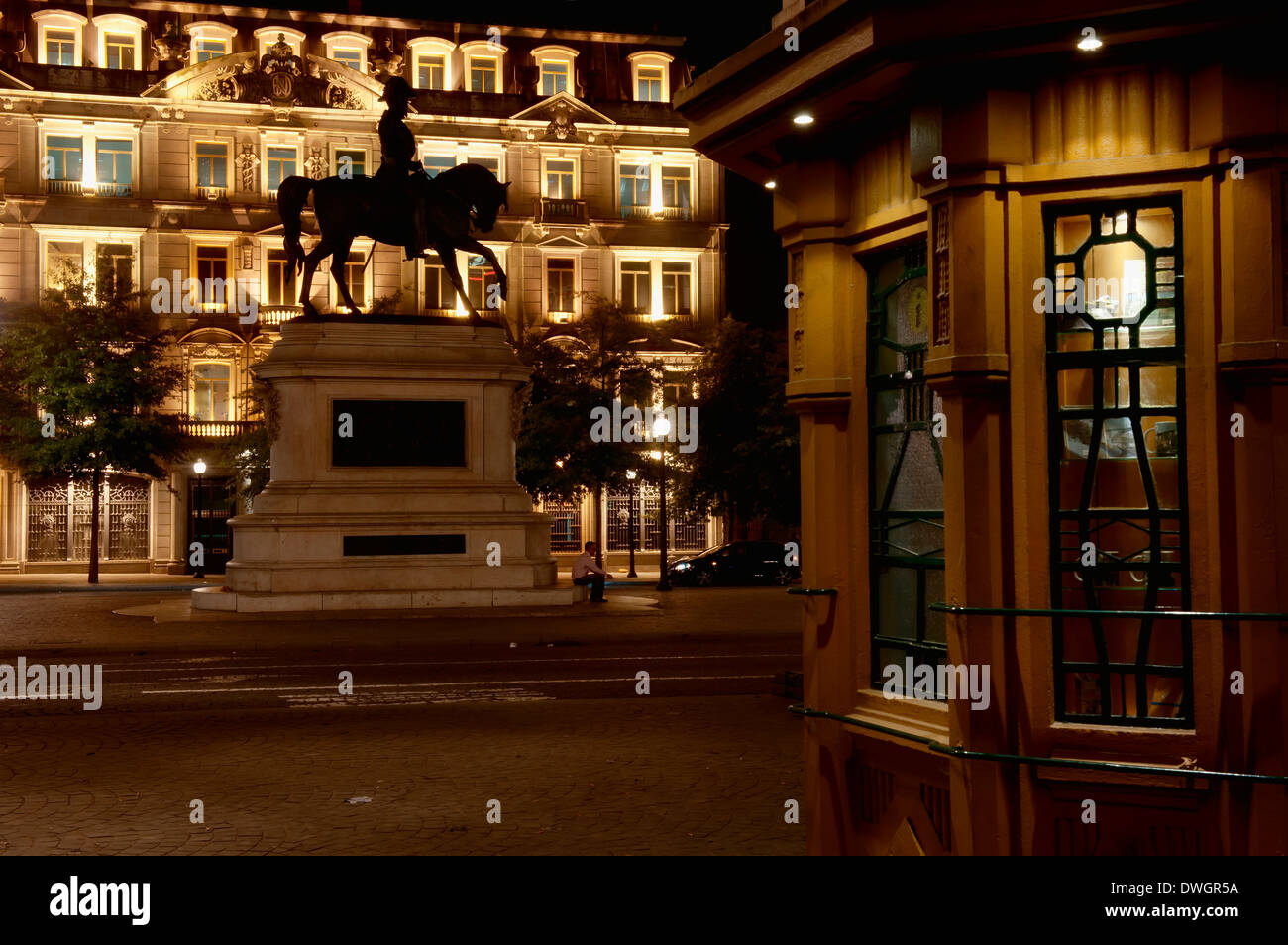 Dom pedro iv statue hi-res stock photography and images - Alamy