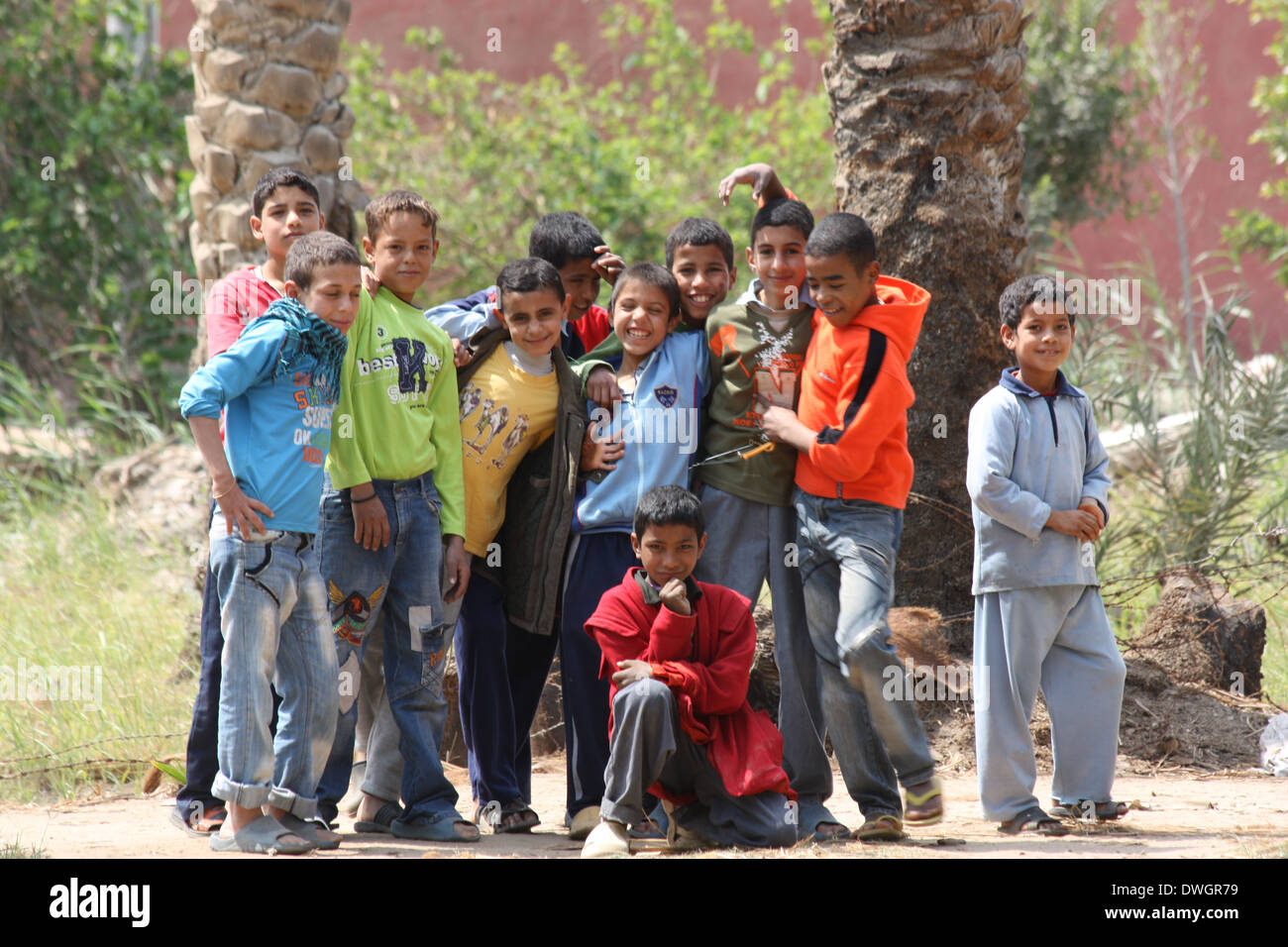 Street kids hi-res stock photography and images - Alamy