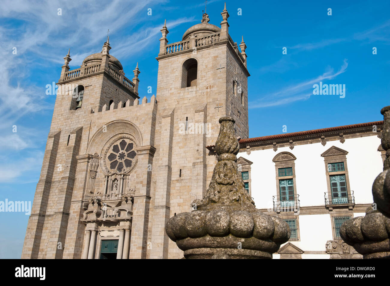 Se cathedral in porto hi-res stock photography and images - Alamy