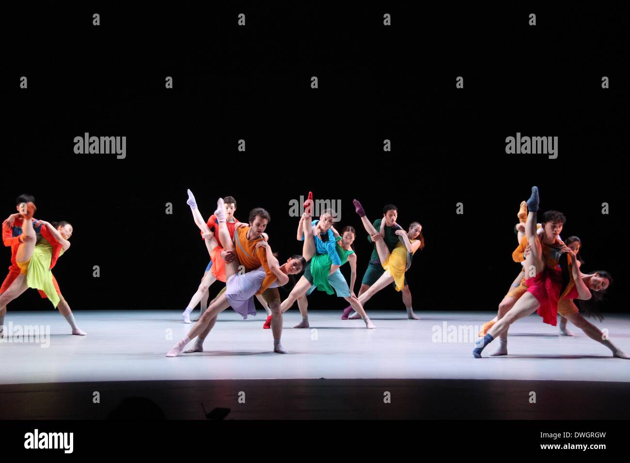 Goh ballet hi-res stock photography and images - Alamy