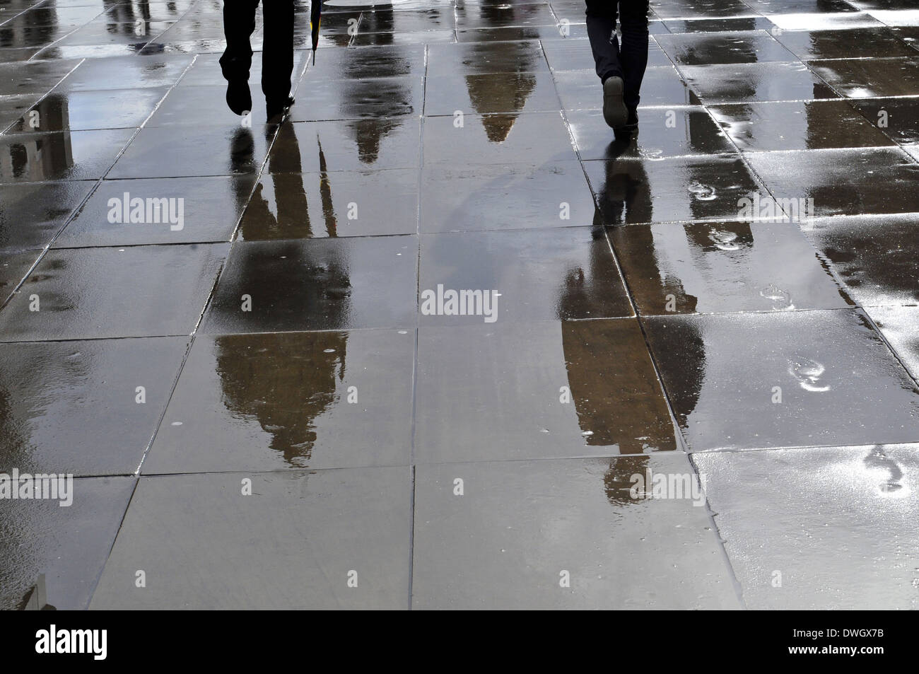 Mens reflection on pavement hi-res stock photography and images - Alamy