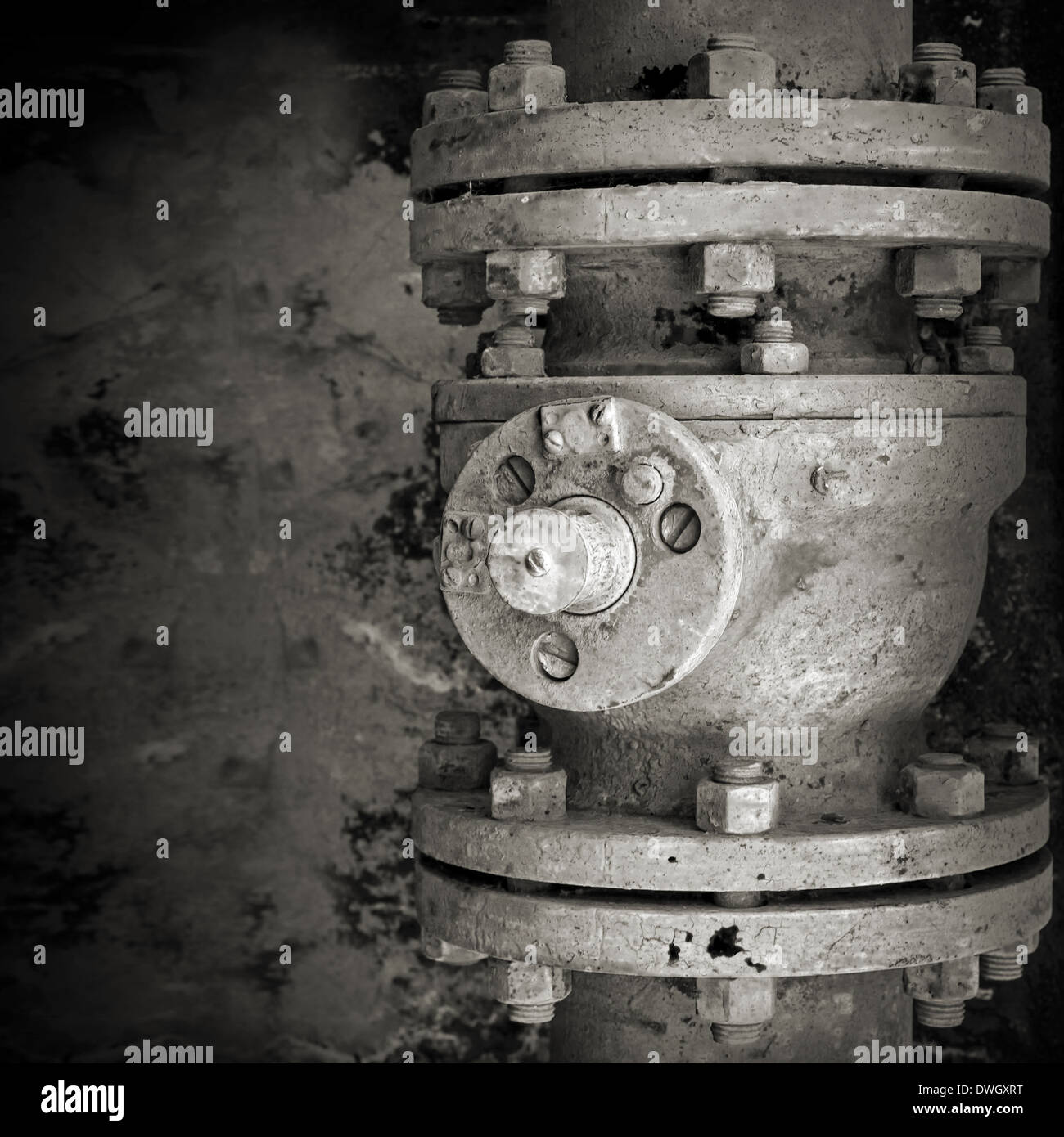 Industrial valve hi-res stock photography and images - Alamy