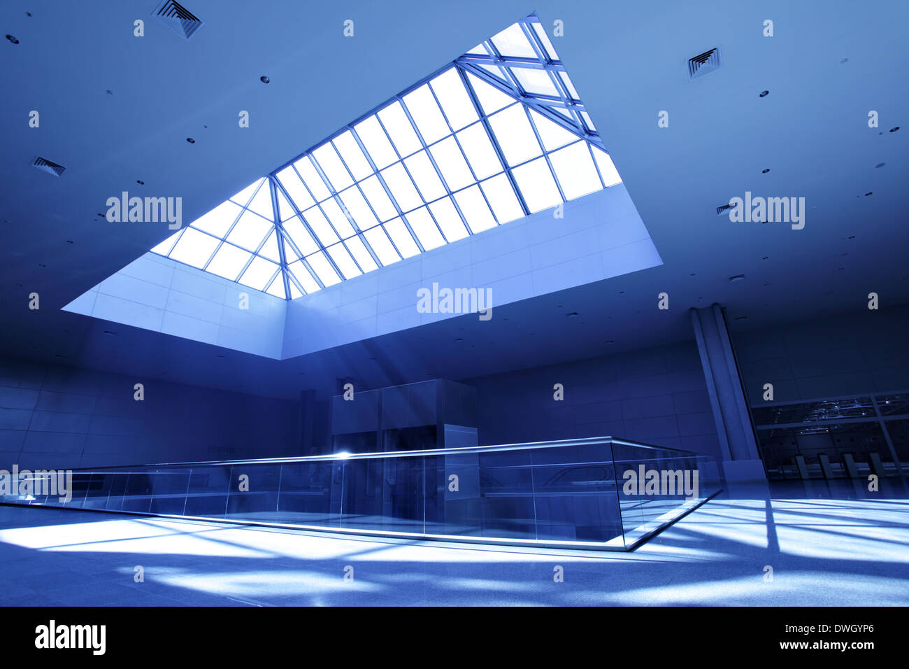 Interior skylight hi-res stock photography and images - Alamy