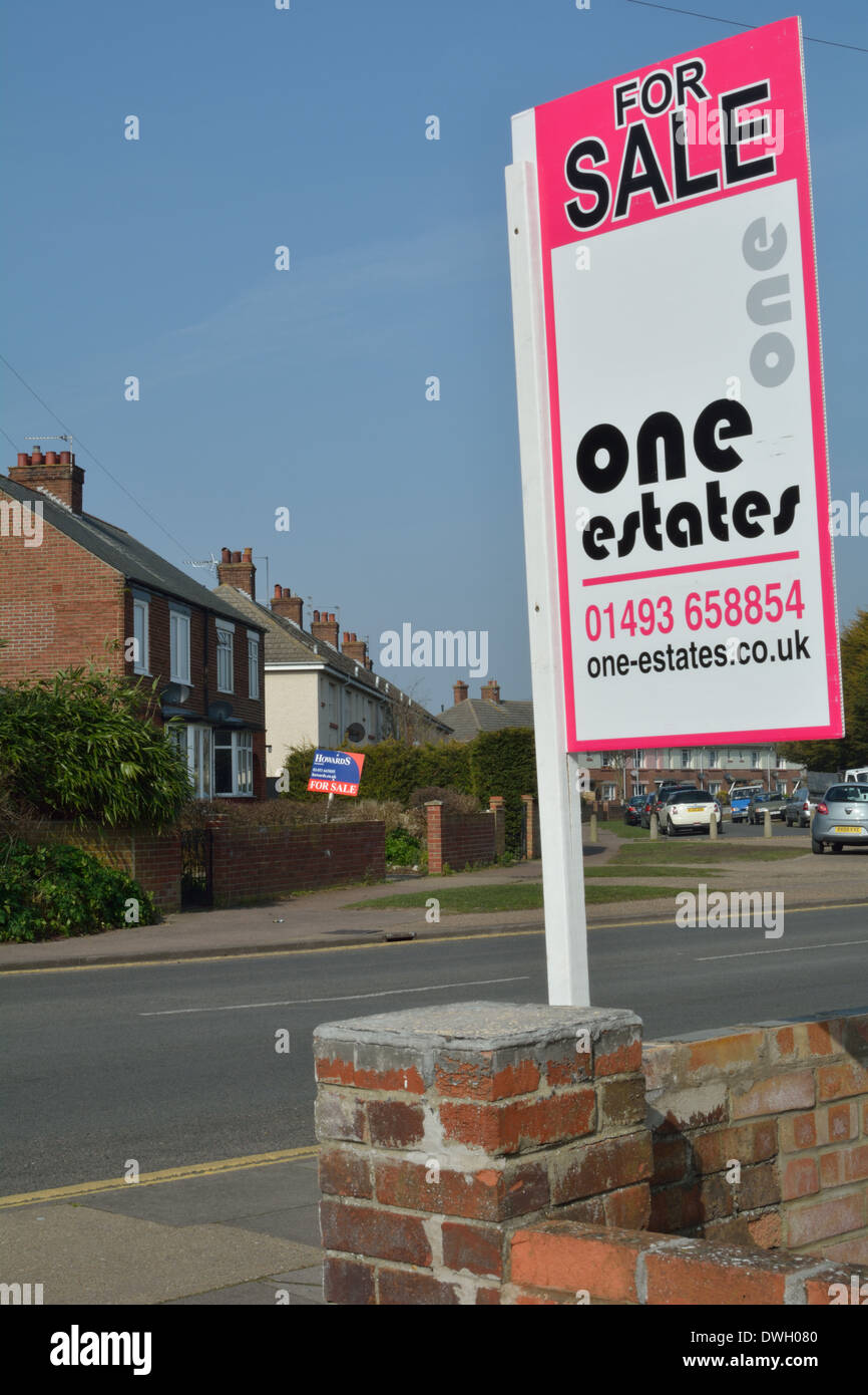 For Sale signs Stock Photo - Alamy