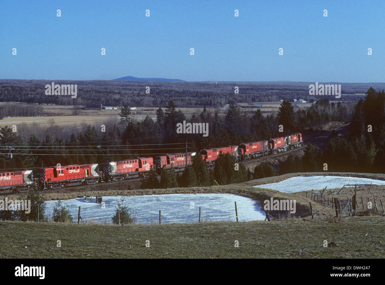 Freight locomotives hi-res stock photography and images - Alamy