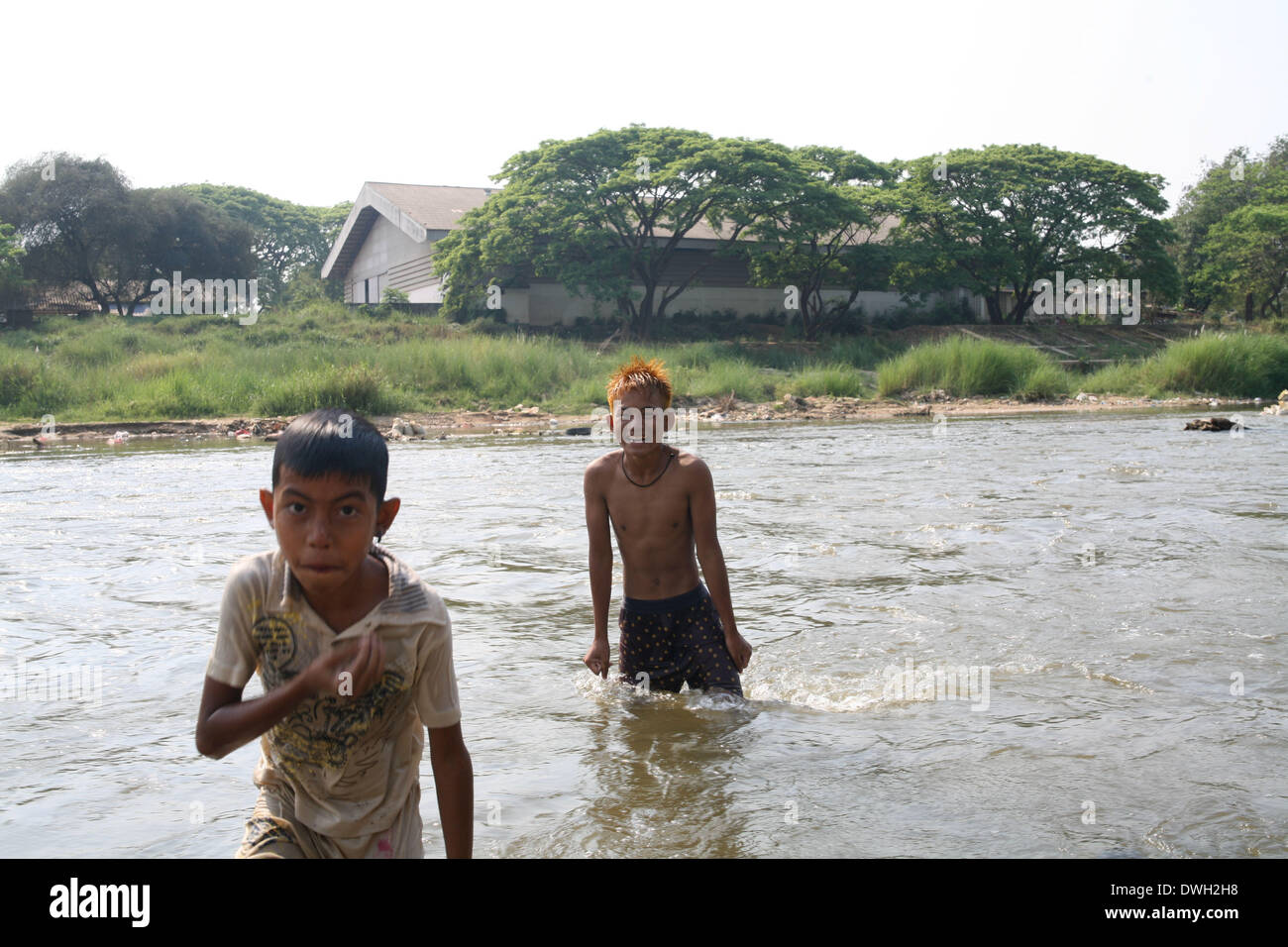 Mae Sot, Tak, Thailand. 8th Mar, 2014. Myanmarese boys posing in the ...